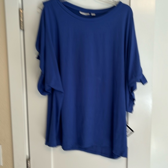 Halogen | Tops | Short Sleeve With Open Lining Part Of Shoulder Arm ...